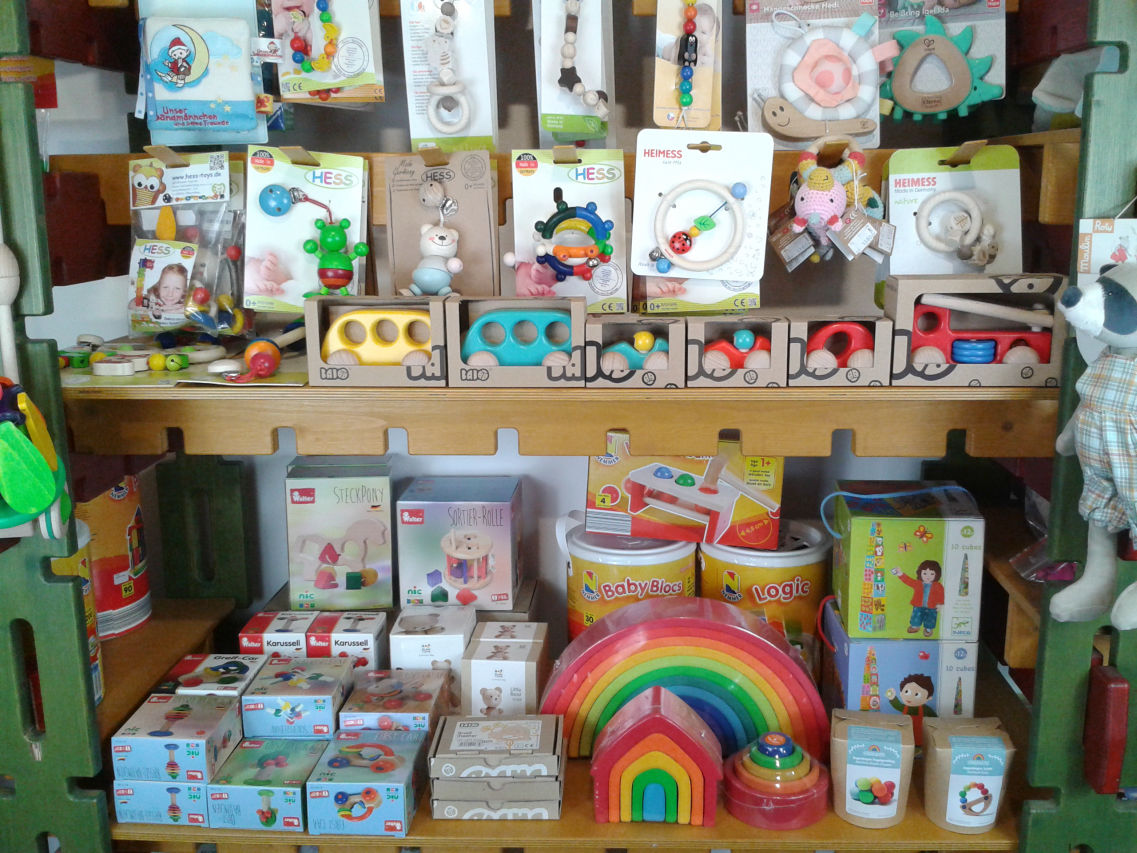 Holzspielzeug & Naturwaren | STEKO Spielhaus