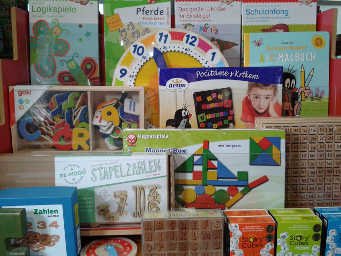 Holzspielzeug & Naturwaren | STEKO Spielhaus