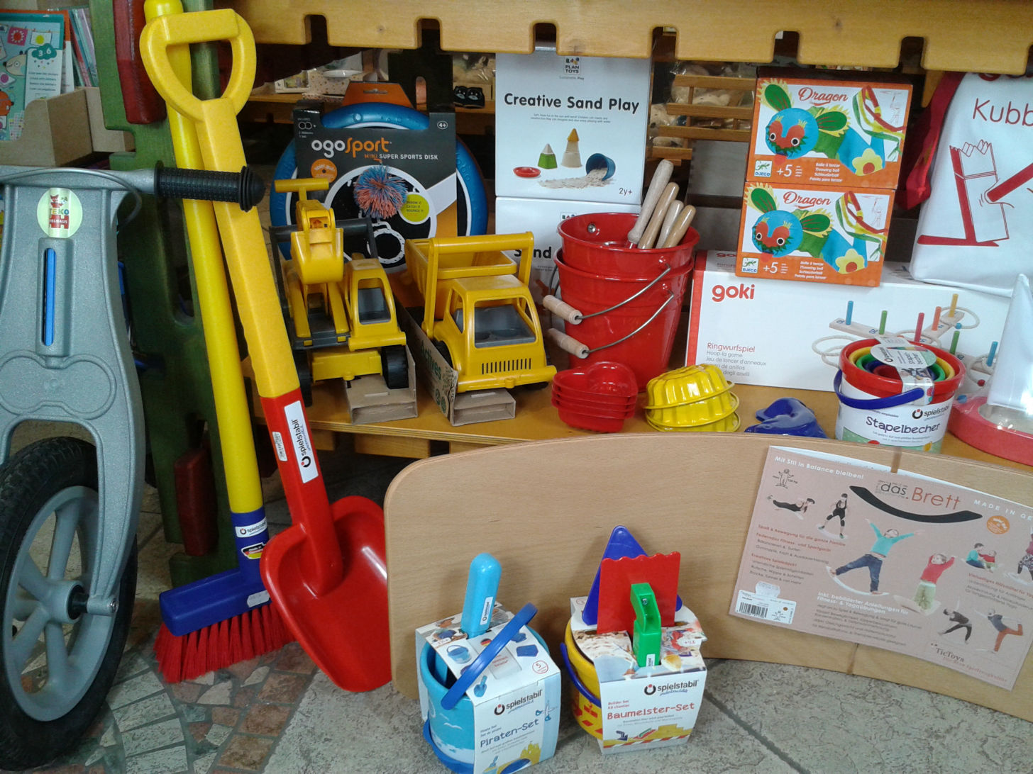 Holzspielzeug & Naturwaren | STEKO Spielhaus